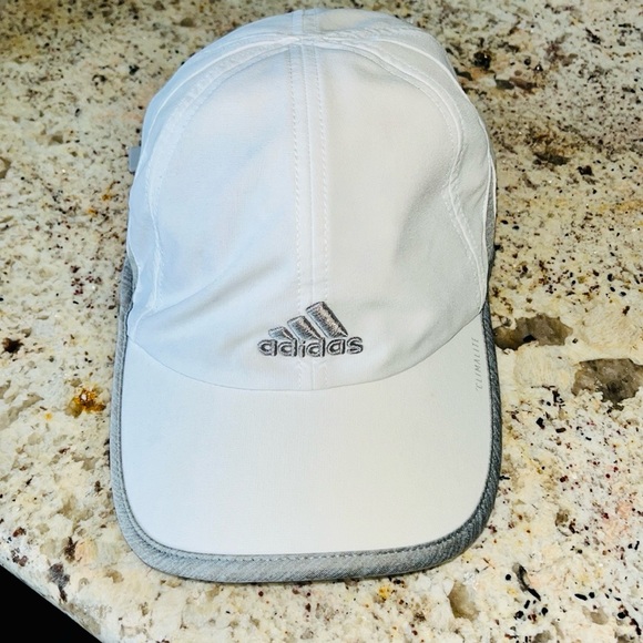 adidas | Accessories | Adidas Womens Fit White Sports Cap Onesize ...